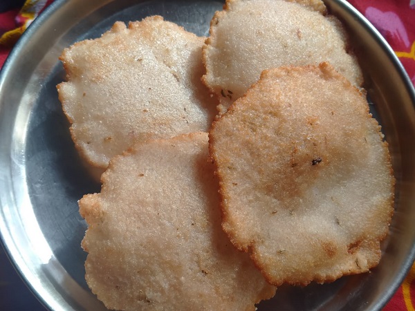 ಬ್ರೇಕ್‌ಫಾಸ್ಟ್‌ ರೆಸಿಪಿ: ತುಂಬಾ ರುಚಿಯಾಗಿರುತ್ತೆ ಈ ಪತ್ತರಿ | Pattari or ...