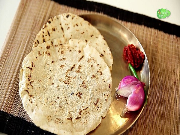 'ಜೋಳ ತಿಂದವ ತೋಳ' : ಜೋಳದ ರೊಟ್ಟಿ ತಿಂದರೆ ಇಷ್ಟೆಲ್ಲಾ ಪ್ರಯೋಜನಗಳಿವೆ ಗೊತ್ತಾ ...